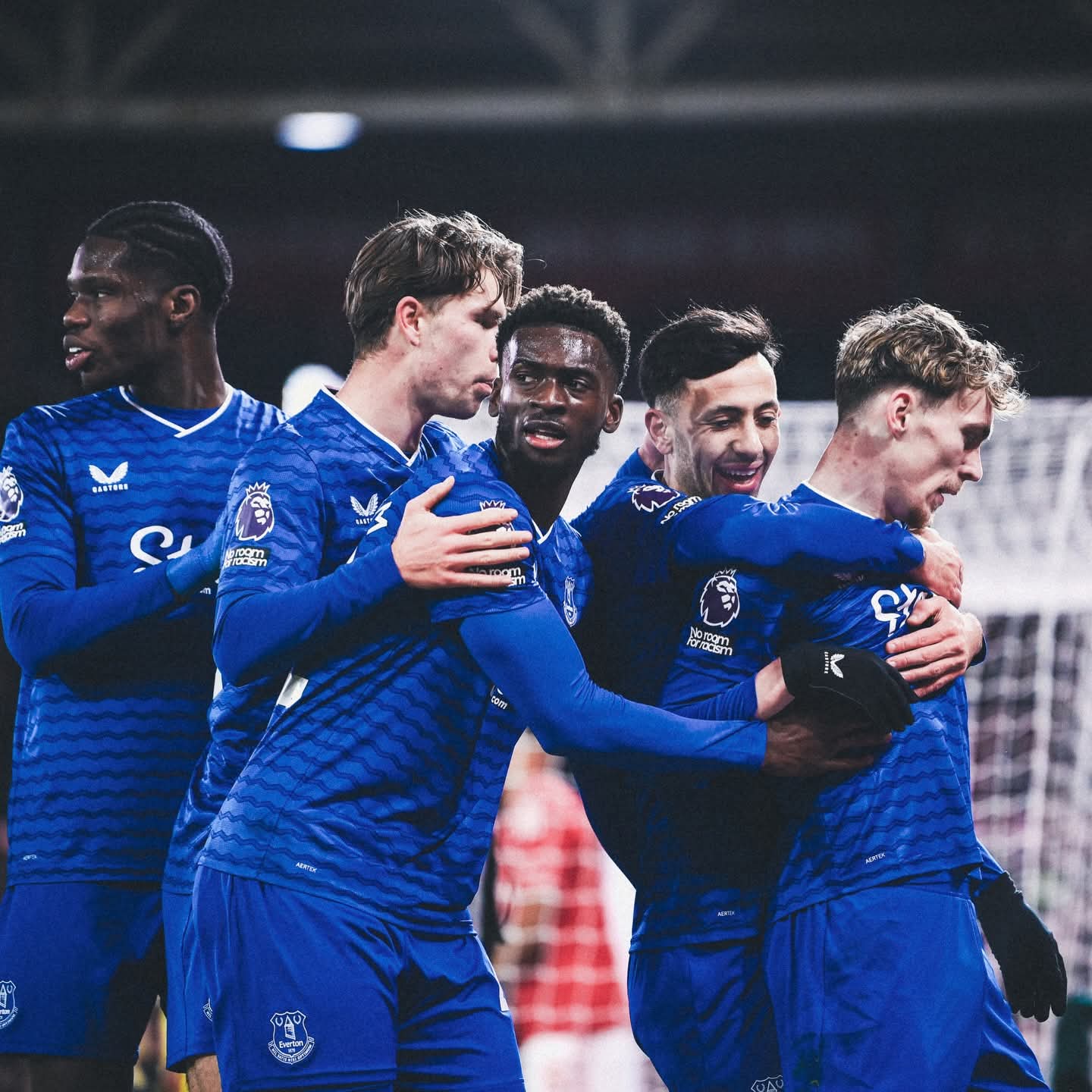 Paul Merson Questions Everton Decision as January Exit Agreed for Tyler ...